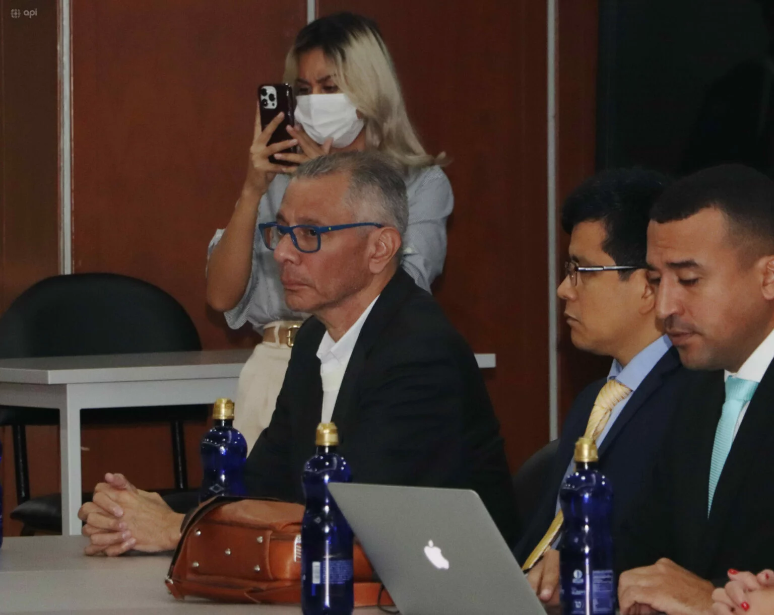 Jorge Glas y Carlos Bernal son sentenciados a 13 años de cárcel como coautores de peculado en el ...