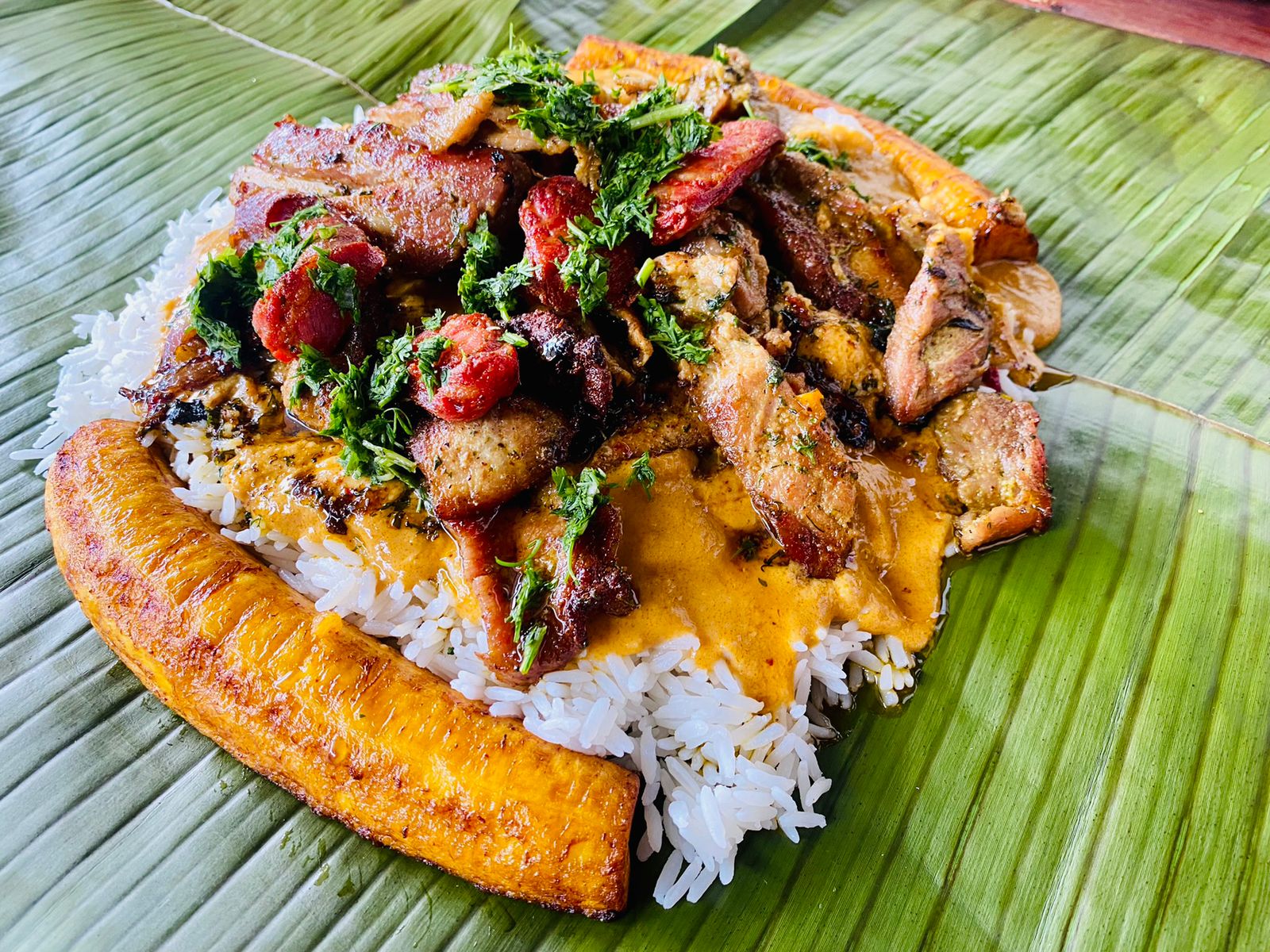 Prieta Manaba La Mejor Tonga del Ecuador - Si Se Puede Ecuador